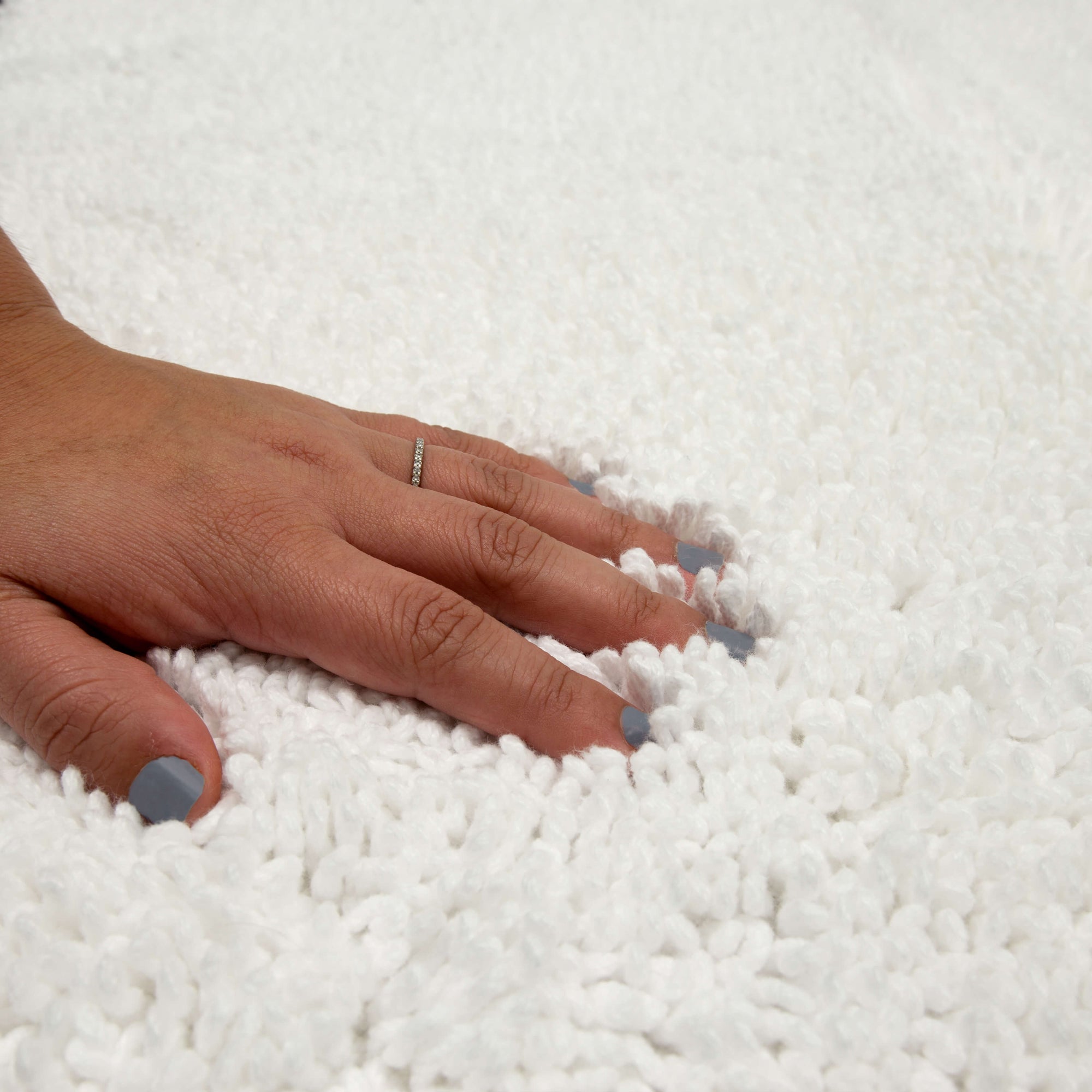 Seashore Bright White Bath Mat – Covered By Rugs