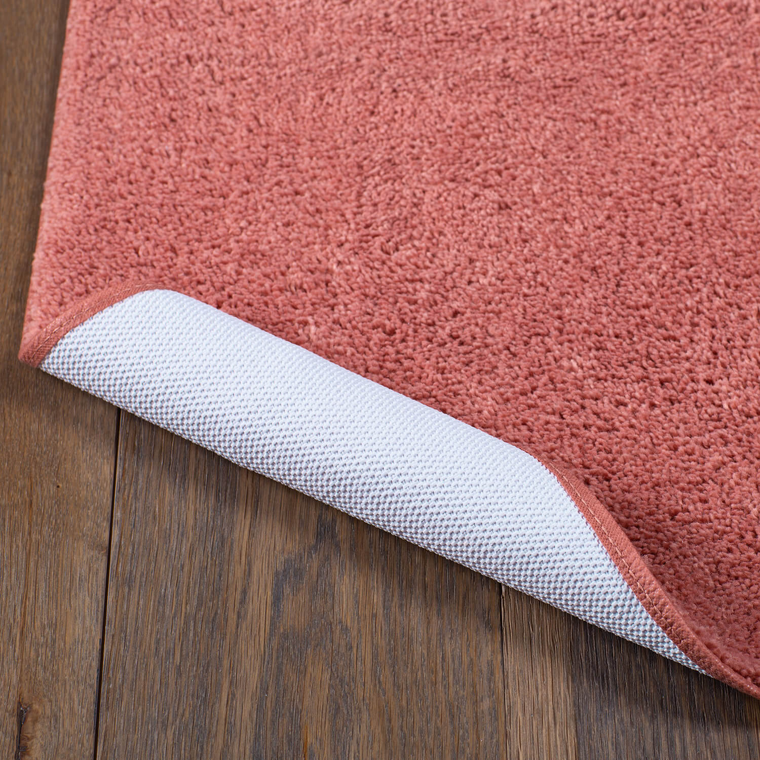 Vickery Cinnabar Pink Bath Mat – Covered By Rugs